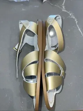 Salt Water Sandals by Hoy | Shoes | Auth Nwob Salt Water The Original ...